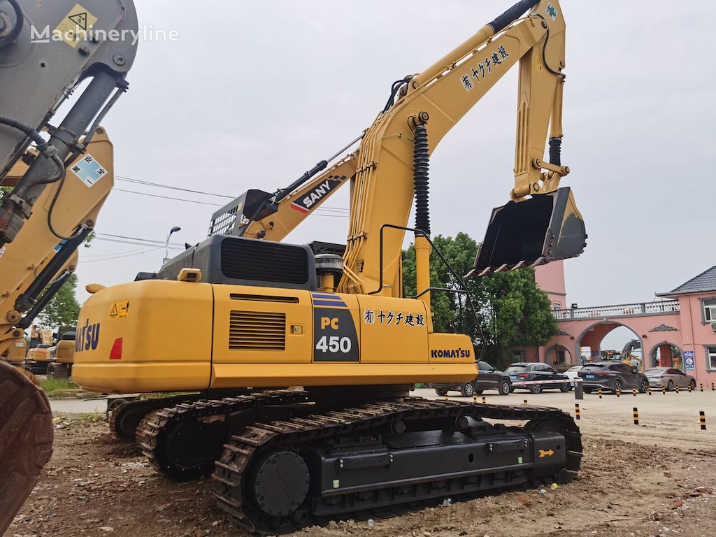 Komatsu PC450-8 bager guseničar