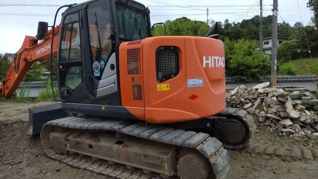 Hitachi ZX 135 US bager guseničar