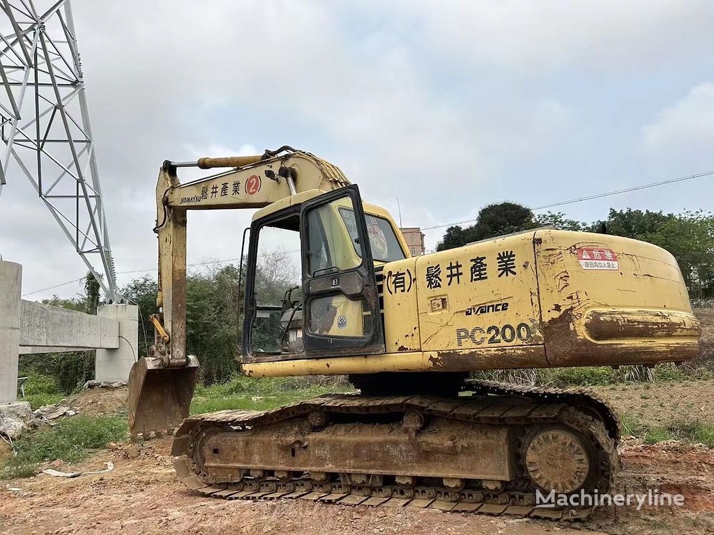 Komatsu PC200-6 bager guseničar