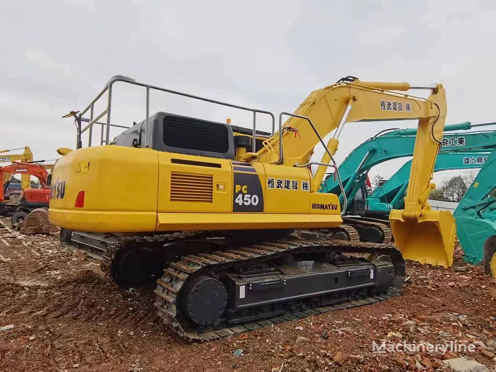 Komatsu PC450 bager guseničar