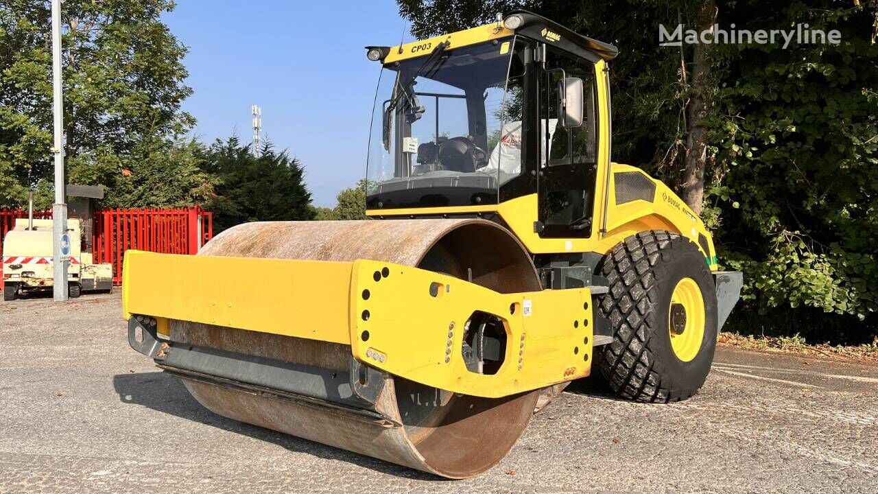 BOMAG BW213 DH-5 kompaktor s jednim valjkom