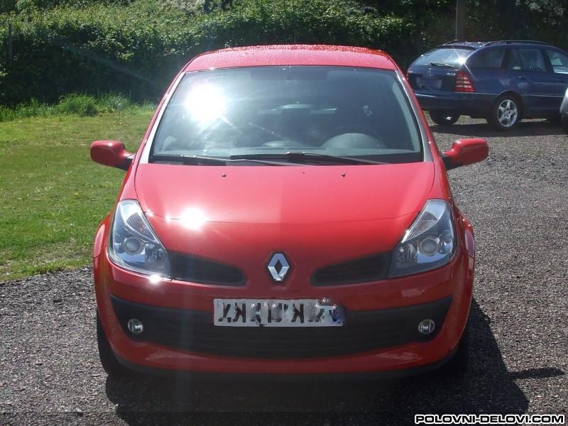 Renault Clio III Hecbek Svetla I Signalizacija