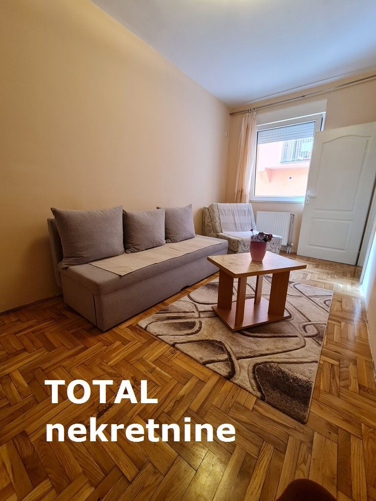 Stan,NOVI SAD,CENTAR 34.00m2,87550€ , ID: 1096300