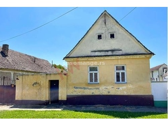 Stara Nemačka kuća u selu Vašica