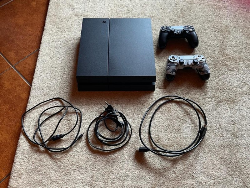 Sony PlayStation 4 - 500gb