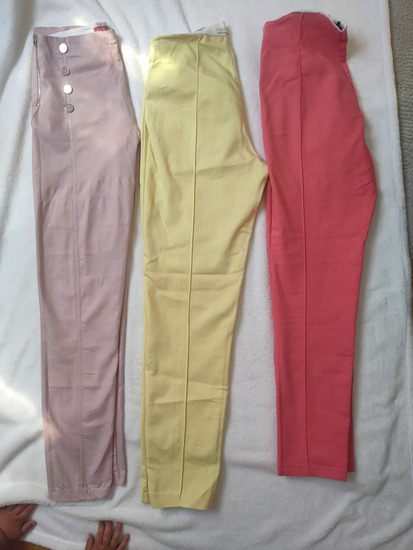 Lot letnjih pantalona