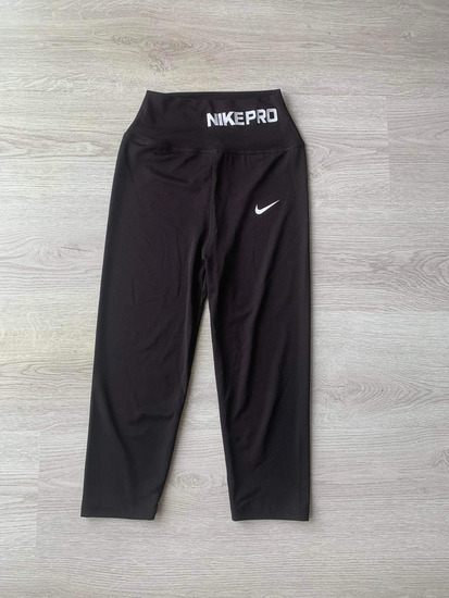 Nike pro sorc