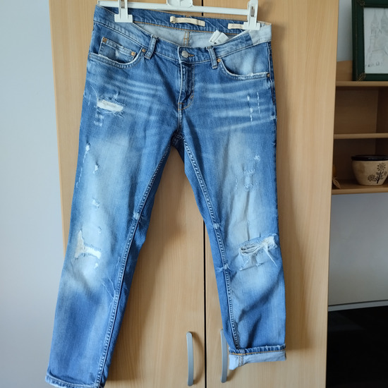 Boyfriend jeans ZARA