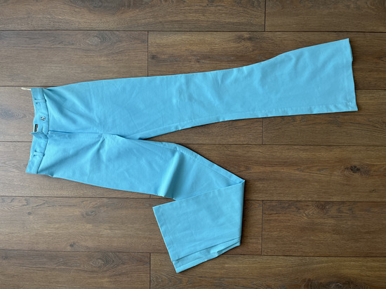 Pantalone zvonarice 800,00 din