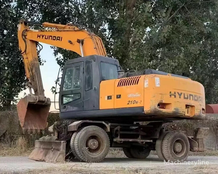 Hyundai R210W-7 bager točkaš