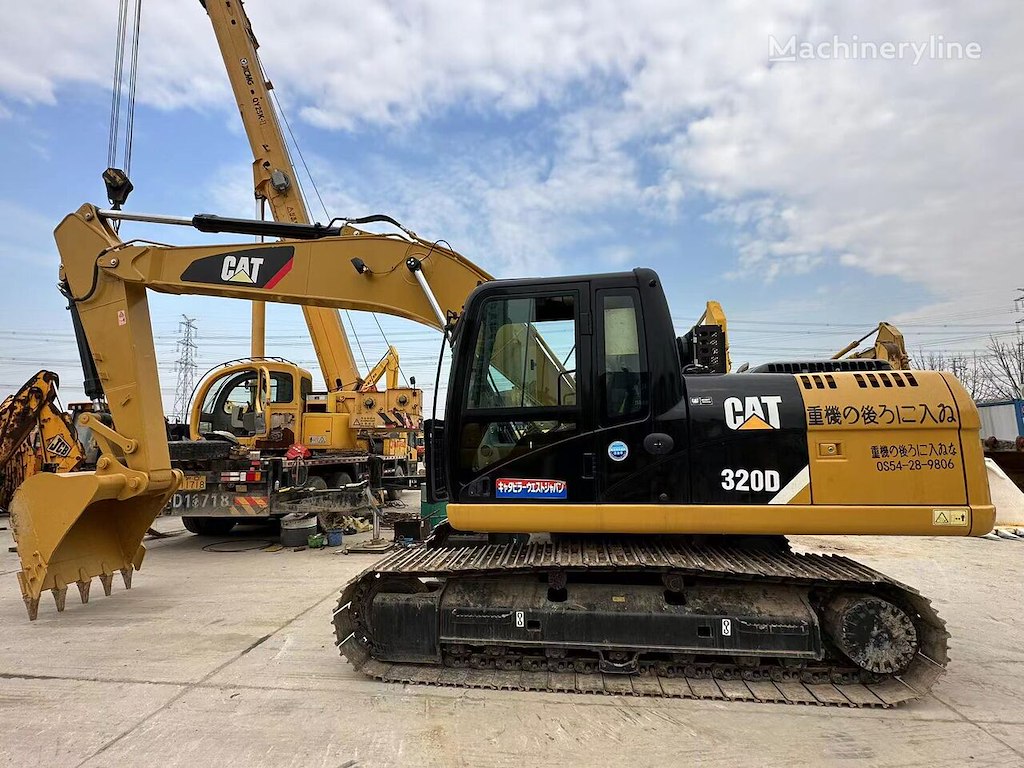 Caterpillar 320D bager guseničar