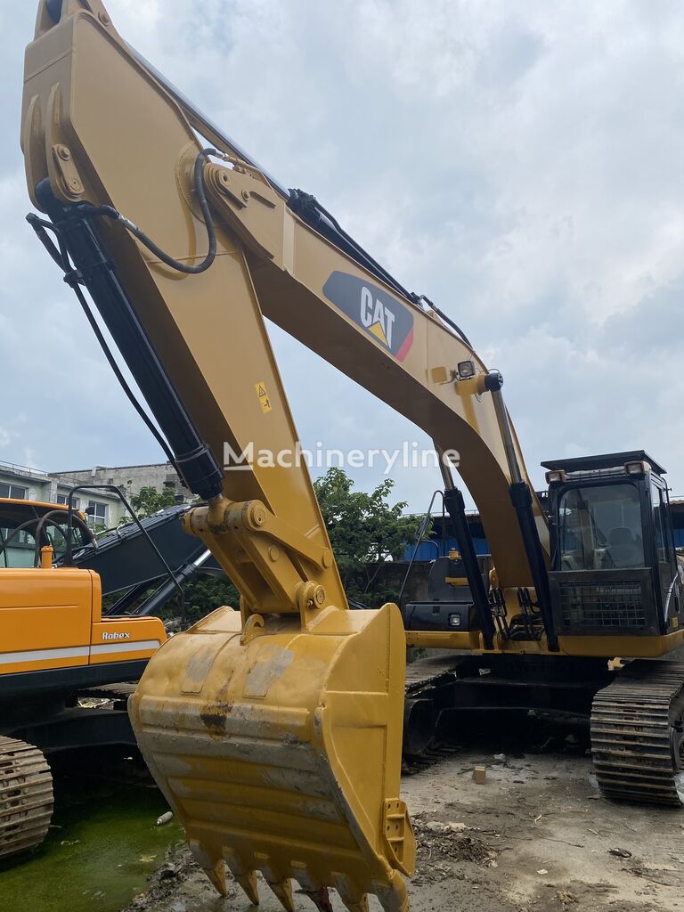 Caterpillar 330D bager guseničar