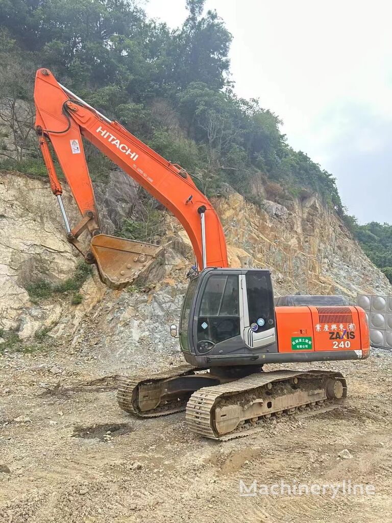 Hitachi ZX240 bager guseničar