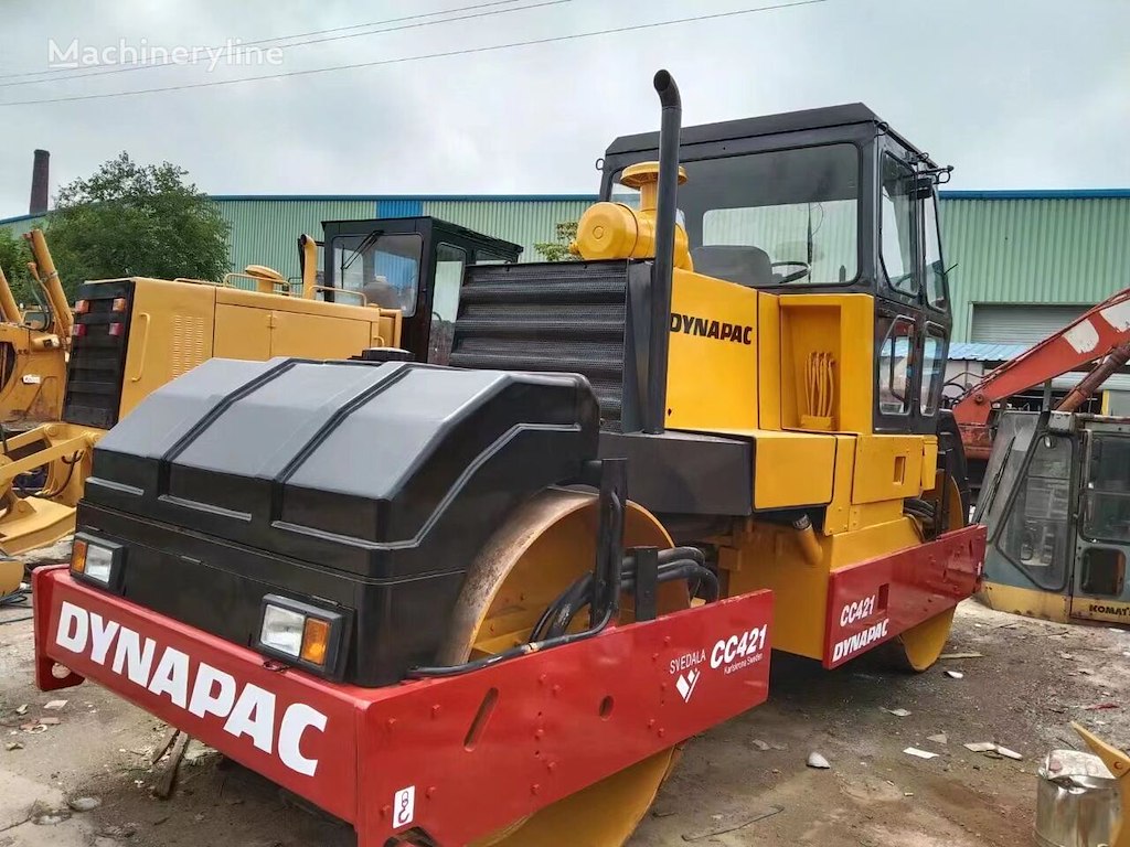 Dynapac CC421 valjak za asfalt