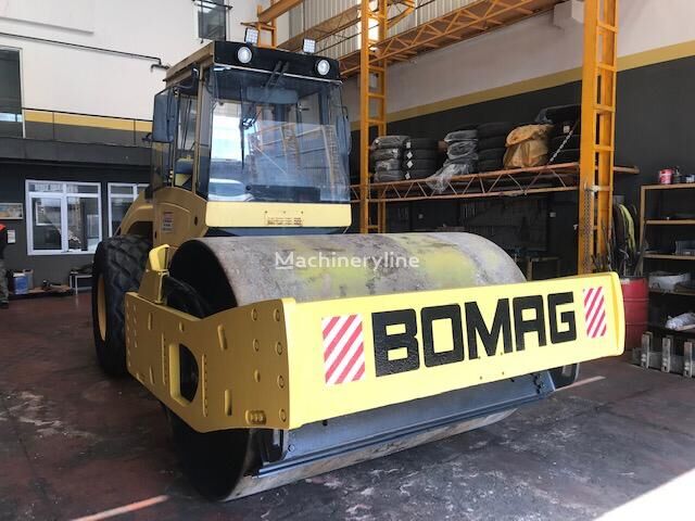 BOMAG BW216D-4 kompaktor s jednim valjkom