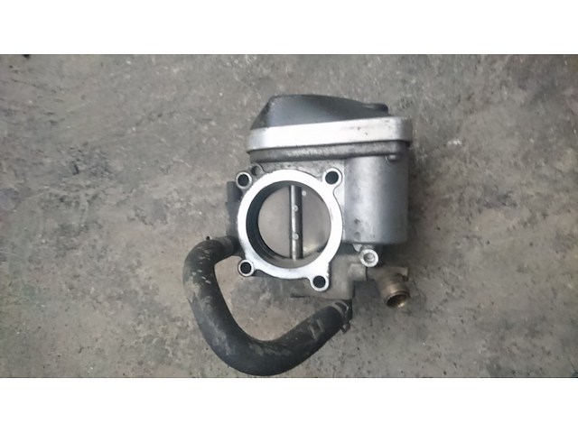 Opel Astra H 1.6 16V klapna gasa GM 55560398