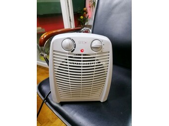 Grejalica duvaljka 2 brzine plus ventilator Sinla 2000w kao nova je