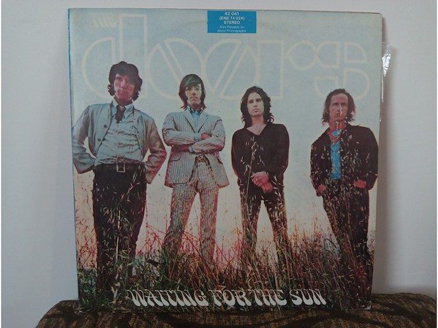 The Doors - waiting for the sun