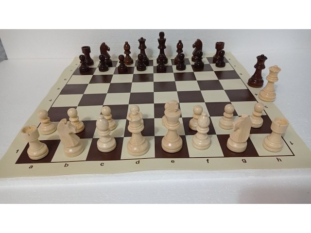 Drvene šah figure- Nemački Staunton i tabla