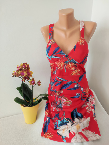 Crvena floral print haljina vel S/M
