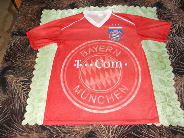 FC Bayern Minhen -10-Roy Makaay - dres iz 2003 godine