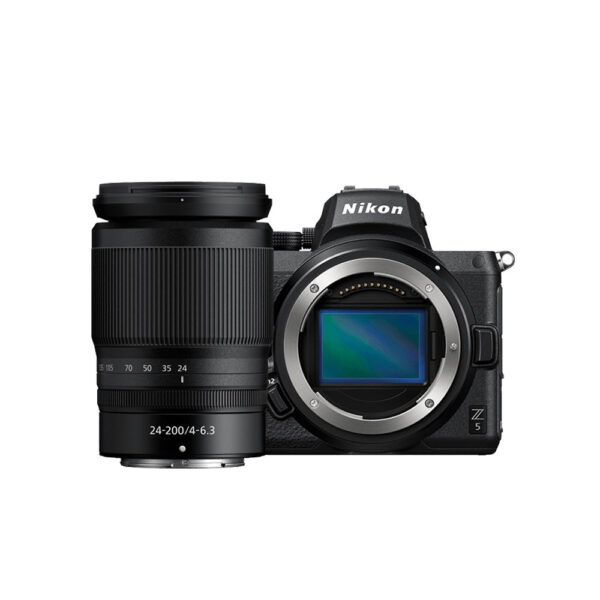 Nikon Z5 + 24-200mm F4-6.3