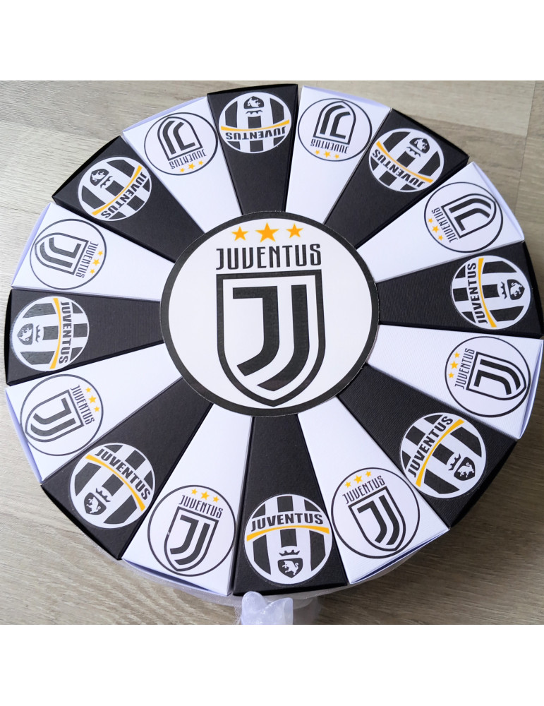 Juventus torta od kartona