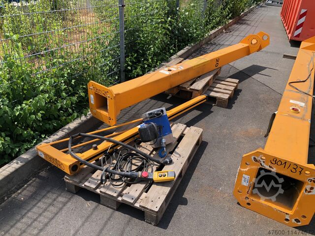 Saeulenschwenkkran Slewing crane Chain hoist
ABUS Kran Drehkran Hallenkran 2m 250KG LS 250Kg 0,25t L 2m H 3,9m
