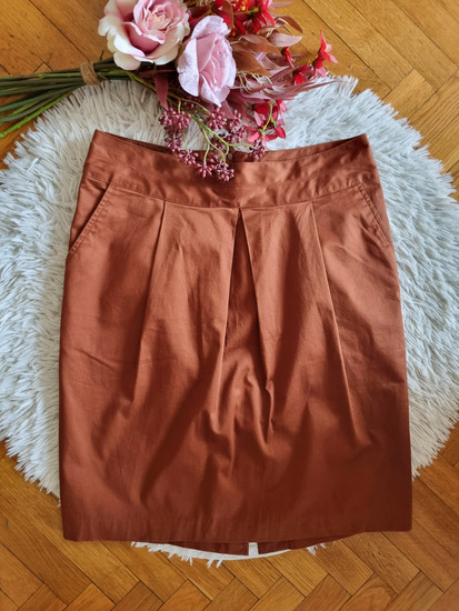 NOVO H&M suknja bakarne boje