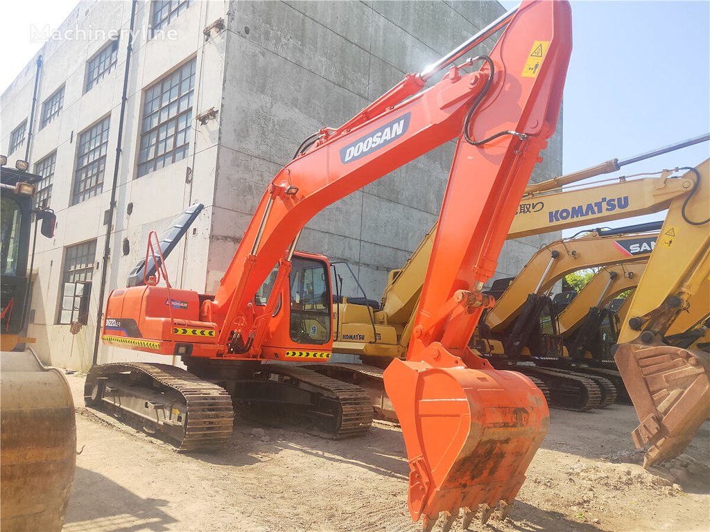 Doosan 220LC-7 bager guseničar