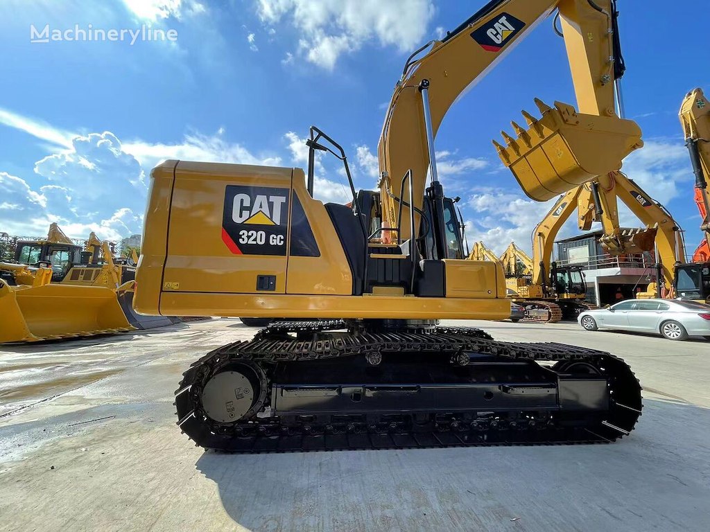 Caterpillar 320GC bager guseničar