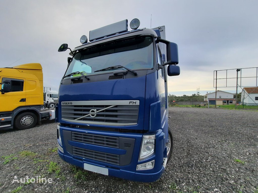 Volvo FH kamion za prevoz stoke