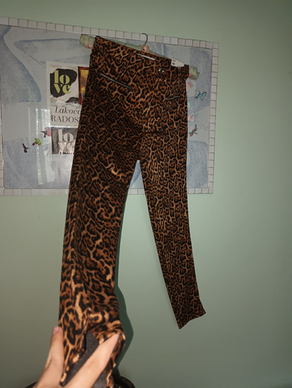 *** Zara leopard pantalone ***