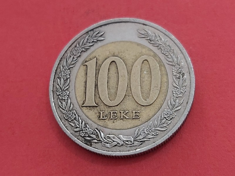 Albanija - 100 leke 2000 god