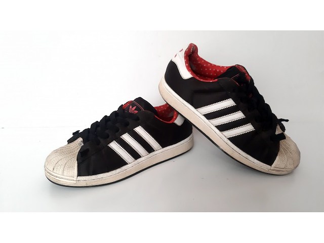 PATIKE ADIDAS 38