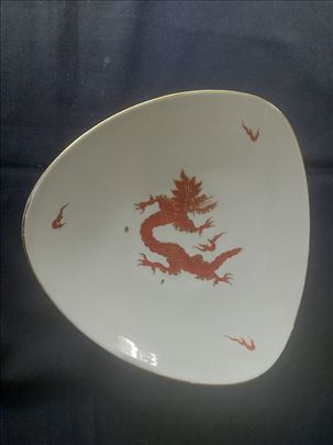 Weimar porcelan cinija – motiv Red dragon