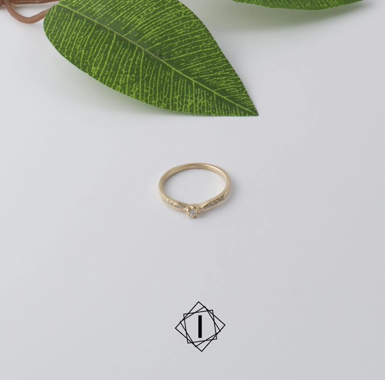 Verenički prsten od žutog zlata sa brilijantima