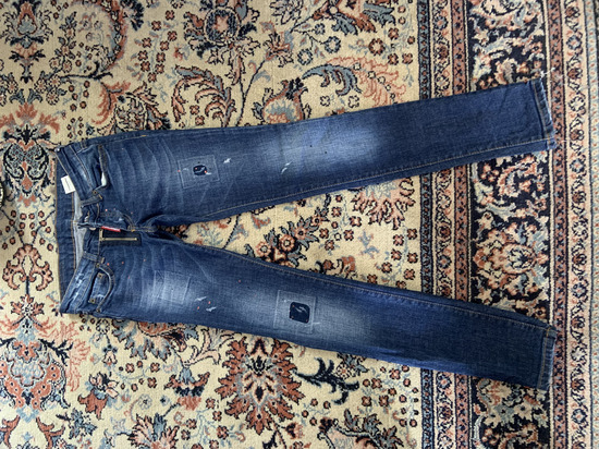 Dsquared dzins