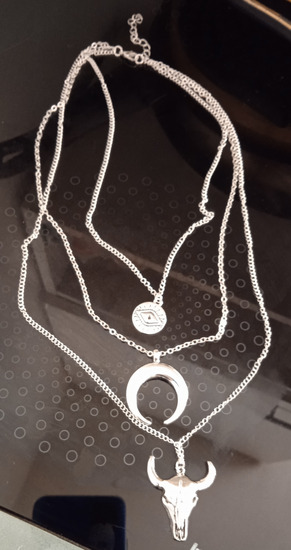 Troslojna ogrlica sa privescima- sterling silver