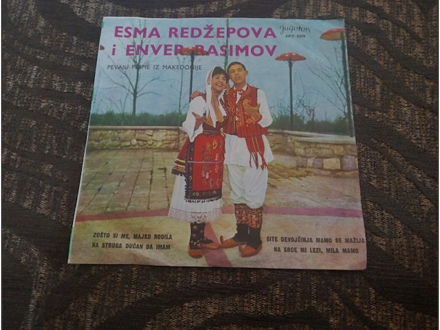 Esma Redžepova i Enver Rasimov