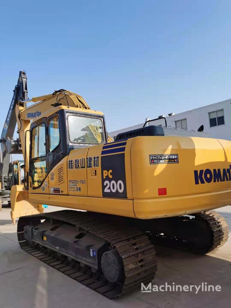 Komatsu PC200-7 bager guseničar