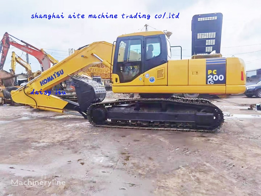 Komatsu PC220-7 bager guseničar
