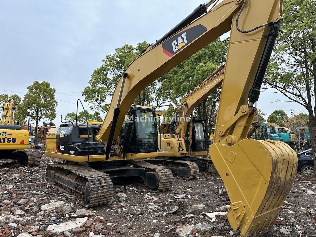 Caterpillar 320D bager guseničar