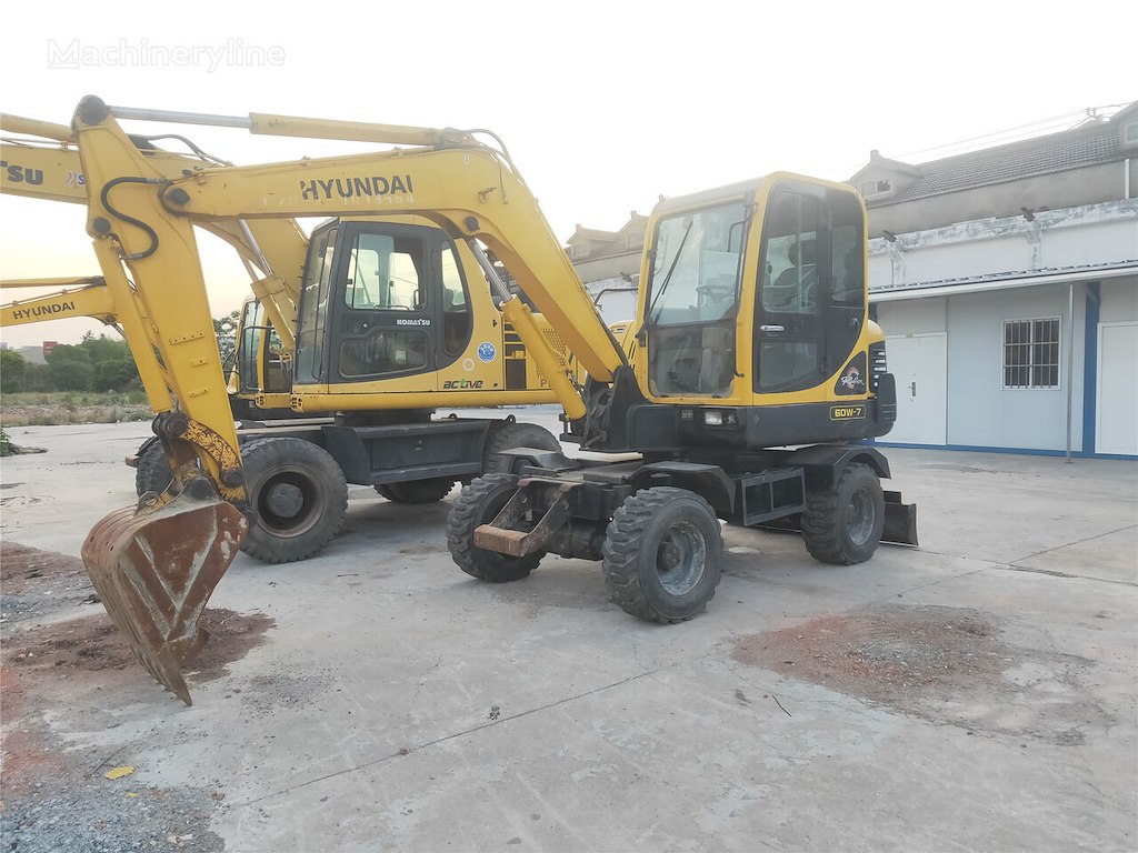 Hyundai R60W-7 bager točkaš