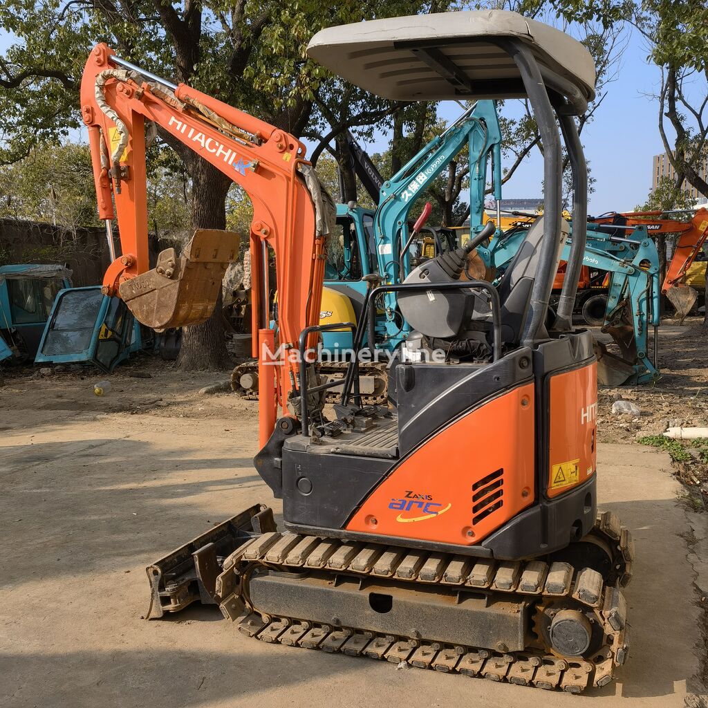 Hitachi ZX17U-2 mini bager