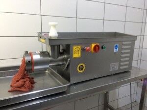 Nova Dimak 32 PKM 600 kg/hr Heavy Duty Meat Mincer (Refrigerated) mašina za mlevenje mesa
