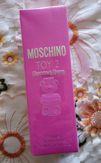 Moschino Toy 2 Bubble Gum Perfumed Body Lotion
