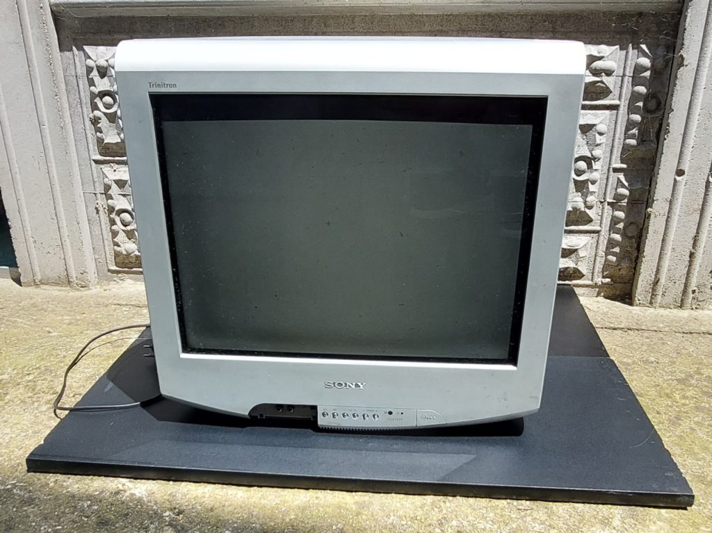 TV Sony KV-21LT1E