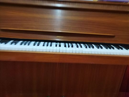Prodajem klavir