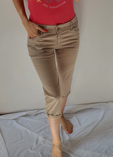 3/4 pantalone NOVO 38/M SNIŽENJE